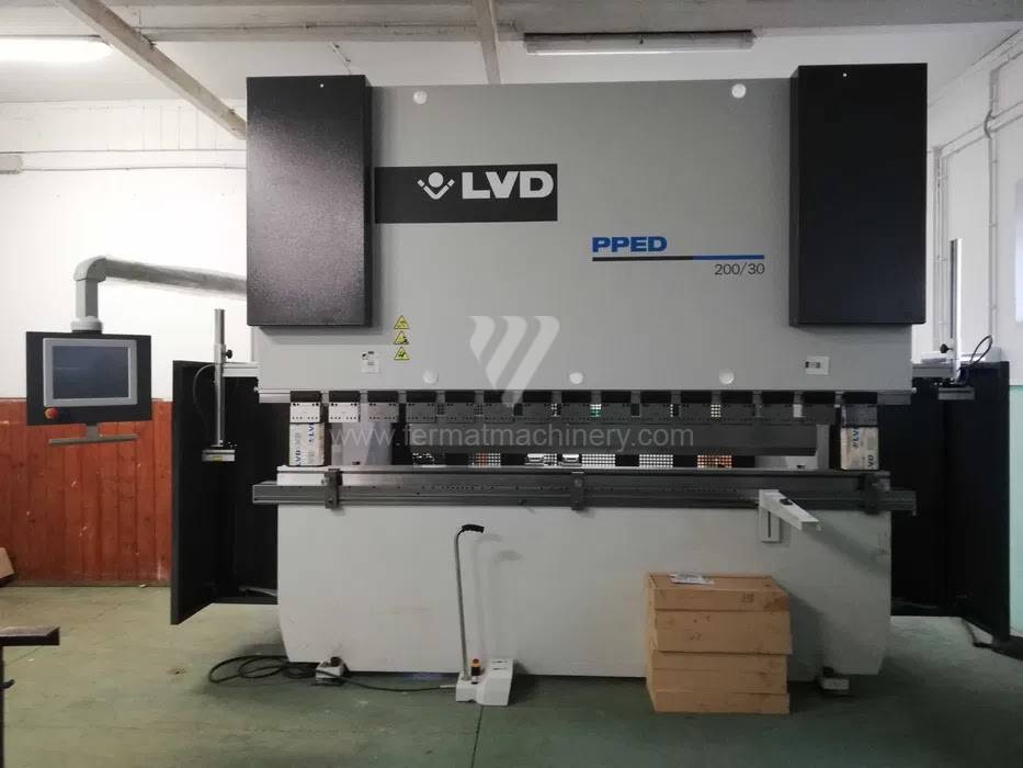 Used machines - Press brakes / LVD PPED 200/30 | Fermat machinery
