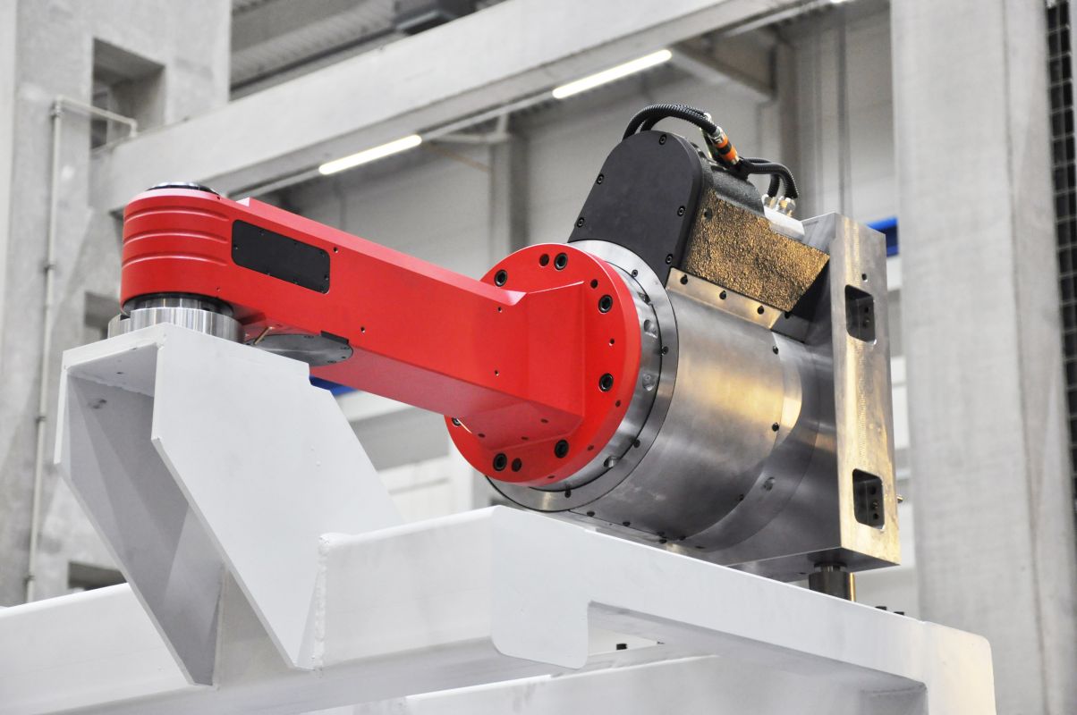 Automatic C-axis 0.001° - Angle Heads and Facing Heads